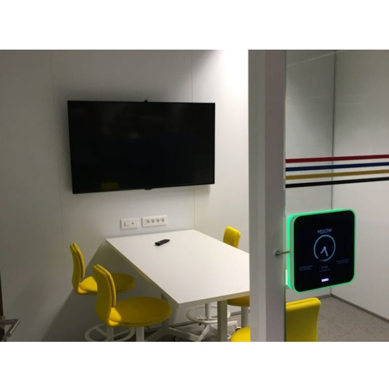 Evoko Liso Room Manager - Meeting Room Booking System